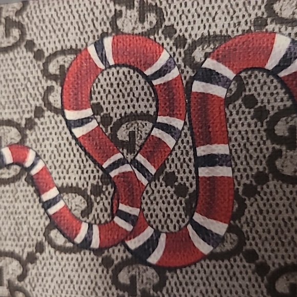 Gucci | Cell Phones & Accessories | Gucci Kingsnake Iphone Case ...